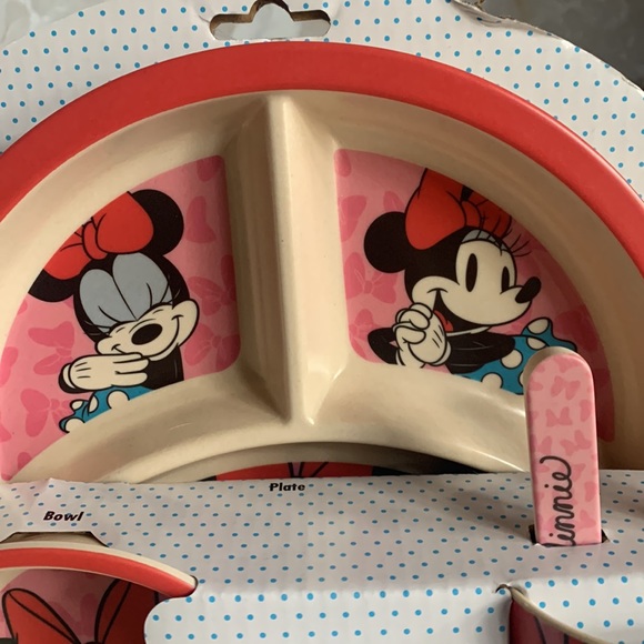 Disney | Dining | Disney Minnie Mouse 5 Pc Bamboo Fiber Dinnerware Set ...